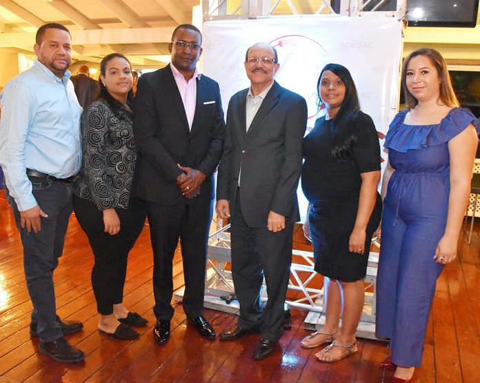 Un brindis por el lanzamiento de la nueva Asociación Dominicana de ...