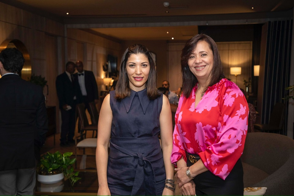 Magda Sánchez de ARS Primera y Aurea Rodríguez de ARS Universal ...